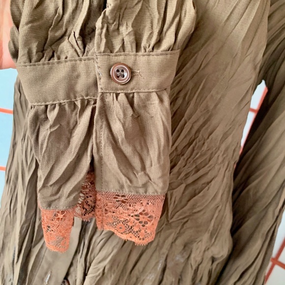 Apostrophe | Tops | Apostrophe Stretch Sheer Crinkle Blouse | Poshmark